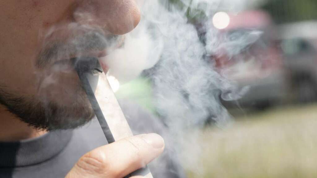 A New Study Finds That Smokers With No Plans To Quit…
