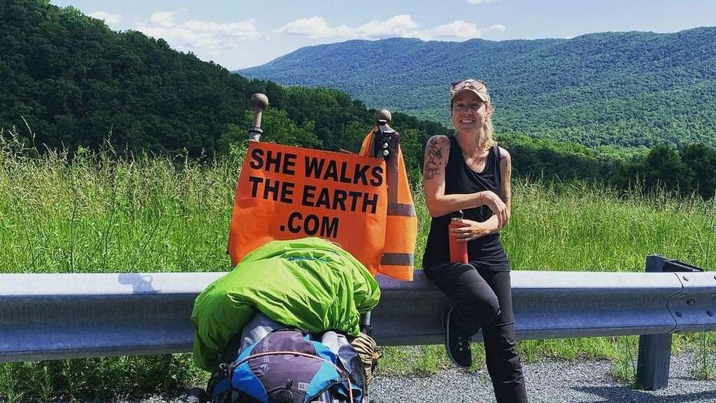 Angela Maxwell: The woman who spent 6 years walking…