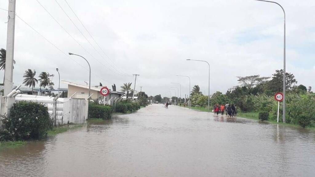 Weather: Tropical cyclone in Fiji strengthens, but not…