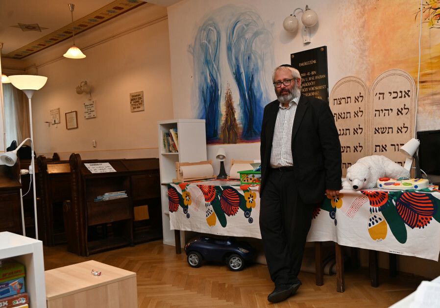 This maverick rabbi was a rising star in Hungary