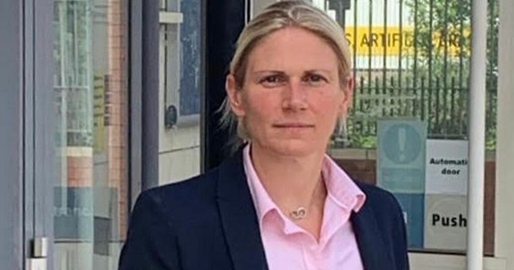 Detective describes how estranged partner 'stopped at…