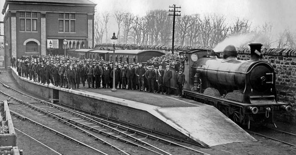 When an Edinburgh gas works station was a Nazi bombing…