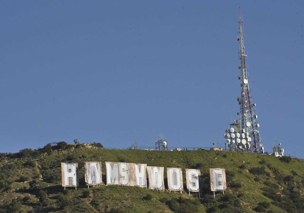 Twitter roasted the new ‘Rams House’ Hollywood sign