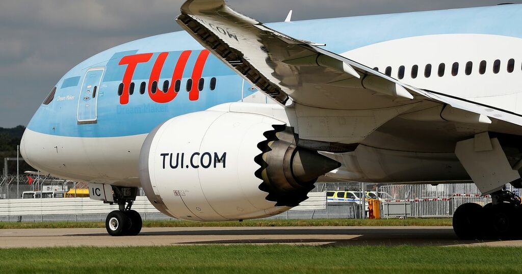 TUI to keep face mask rules 'under review' after Jet2…