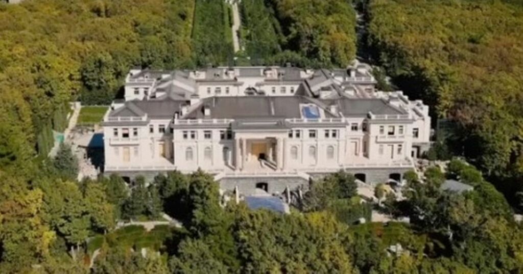 Google Maps shows Vladimir Putin's 'secret' Black Sea…