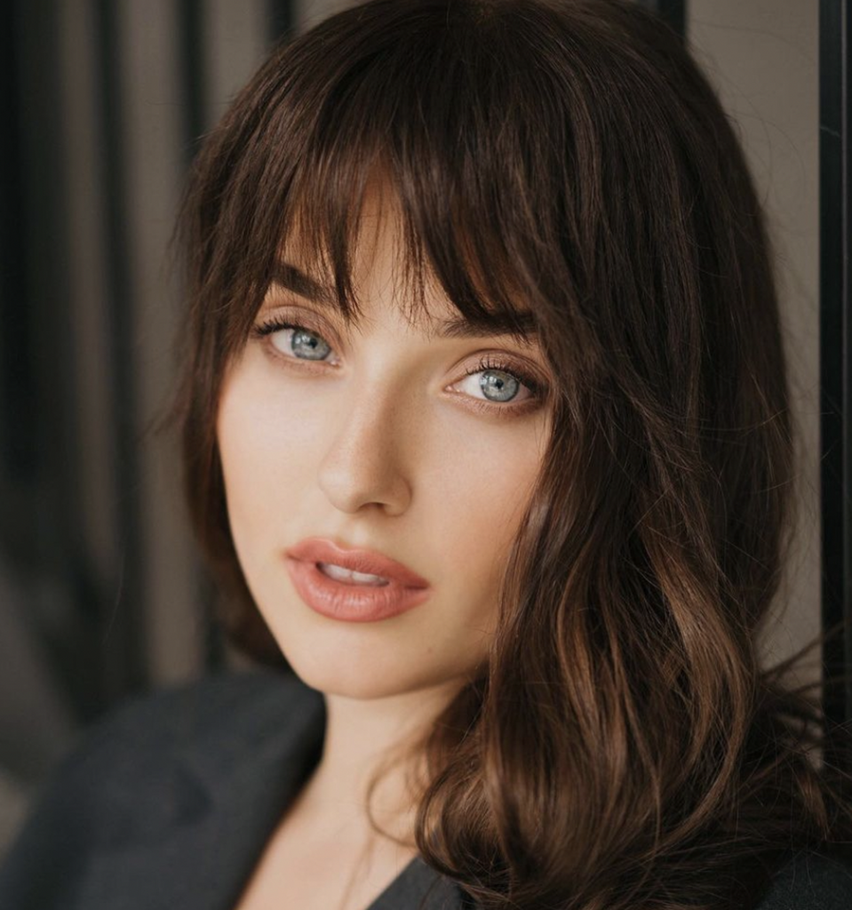 Former Miss Ukraine recounts escape from Kyiv with…