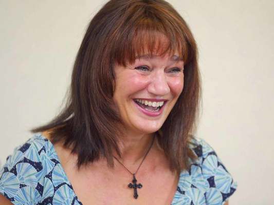 Louise Rennison: Comedian who became a bestselling…