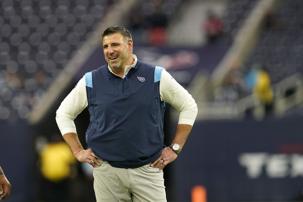 Titans’ Mike Vrabel savagely roasts Will Compton on…
