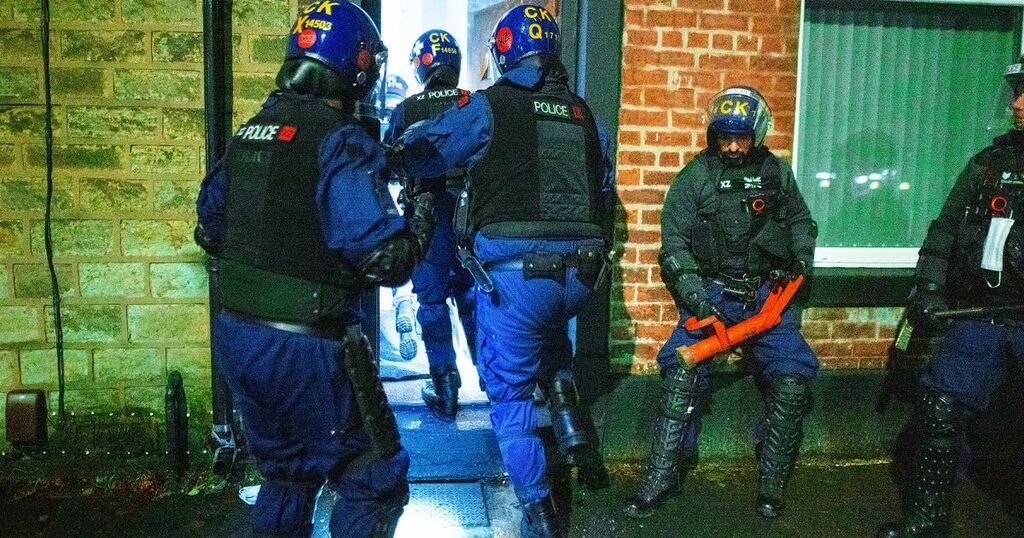 North Manchester drugs gang storm into innocent…