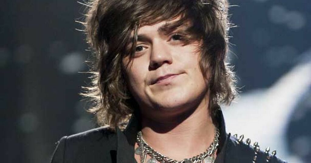 X Factor bad lad Frankie Cocozza looks completely…