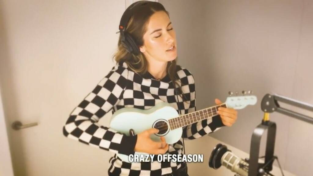 NFL Network’s Rachel Bonnetta Debuts ‘Crazy Offseason’…