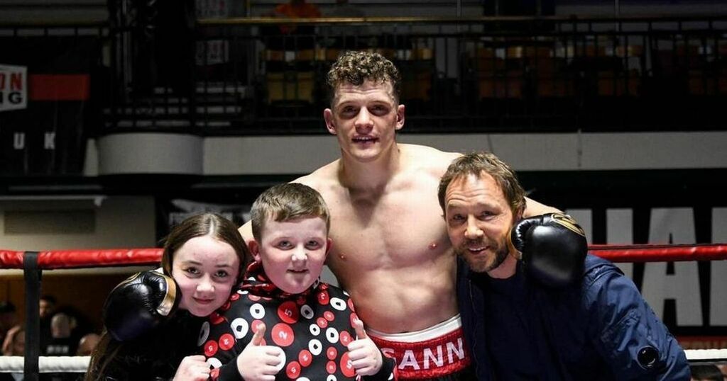 Stephen Graham spotted celebrating Liverpool fighter's…