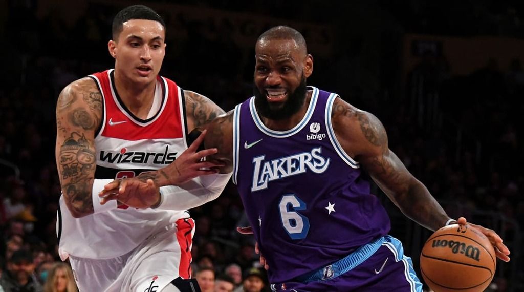 LeBron James, Kyle Kuzma React to ManningCast Meme