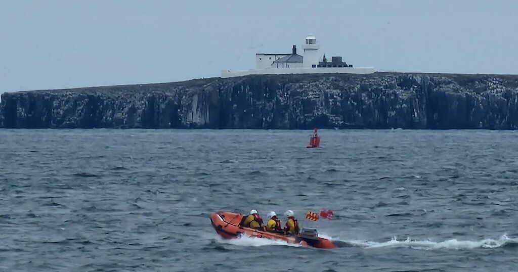 Two lifeboat crews rescue yacht trapped in 'difficult…