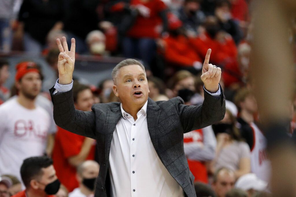 Ohio State basketball coach Chris Holtmann announces…