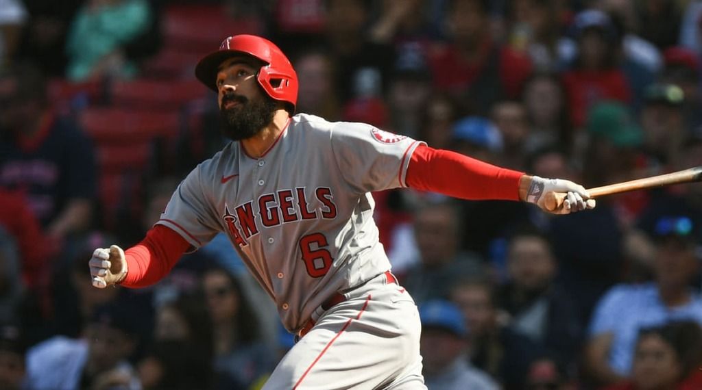 Rendon Listed as Switch Hitter After Left-Handed Home…