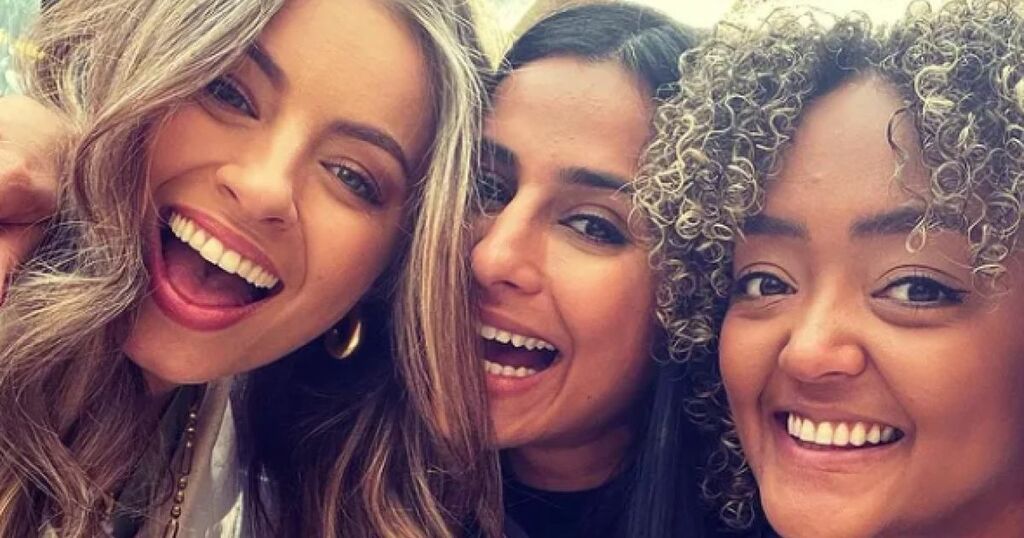 ITV Corrie girls look gorgeous as they reunite with…