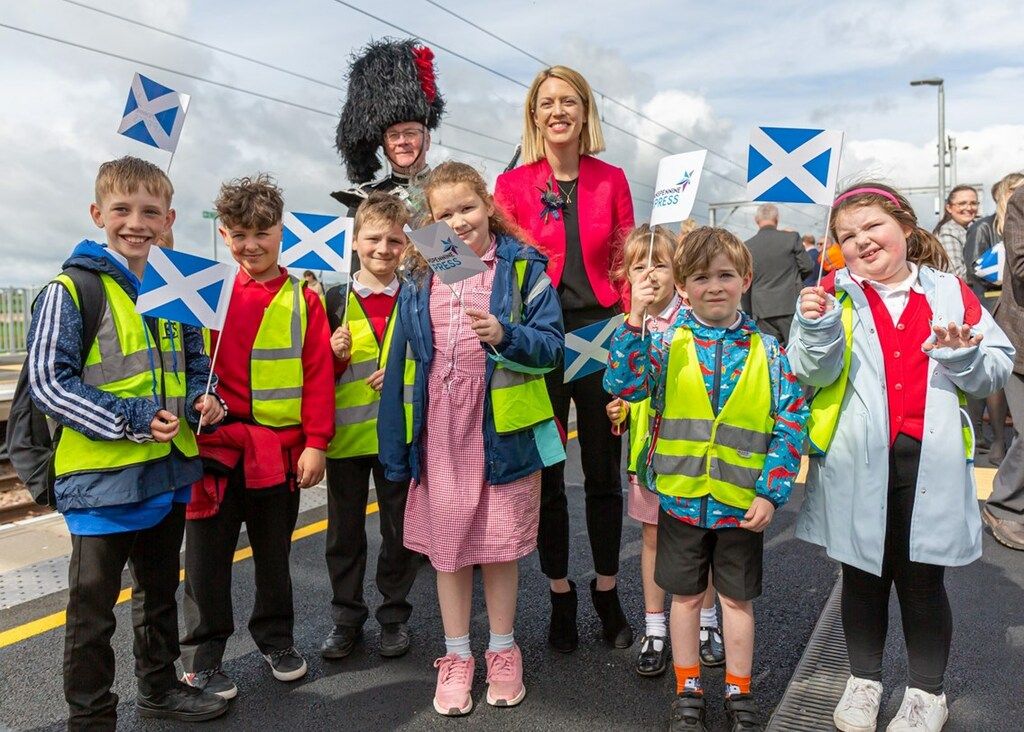 Reston station welcomes first passengers in 58 years…