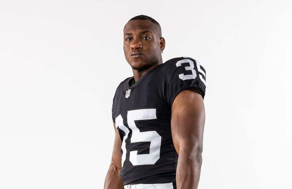Look: First images of fourth-round RB Zamir White in…