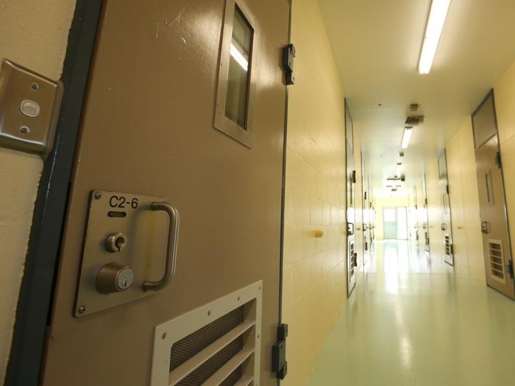 Woman accused of raping inmate gets bail