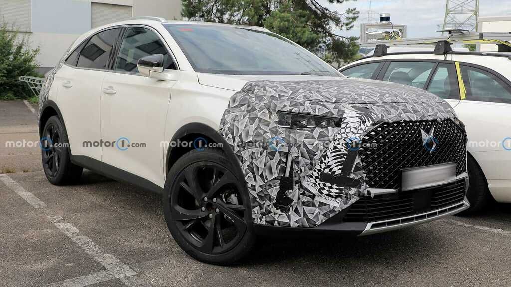DS 7 Crossback Facelift Spied Inside And Out With…