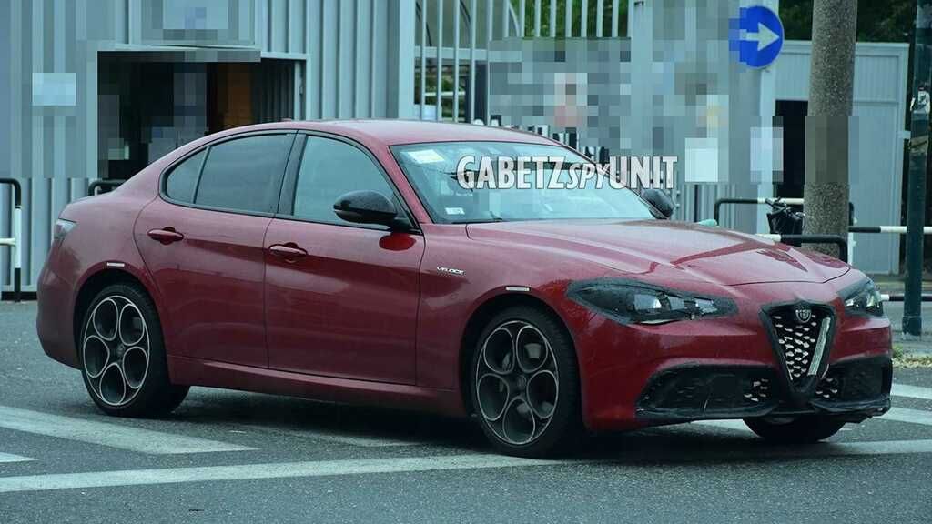 Alfa Romeo Giulia Facelift Spied Hiding Minute Changes…
