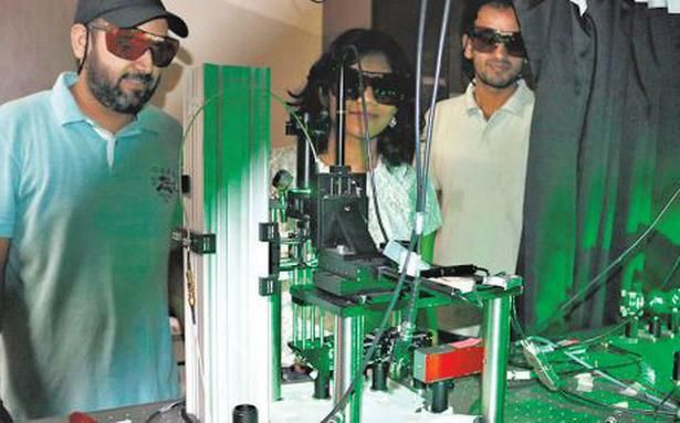 Quantum diamond microscope to image magnetic fields