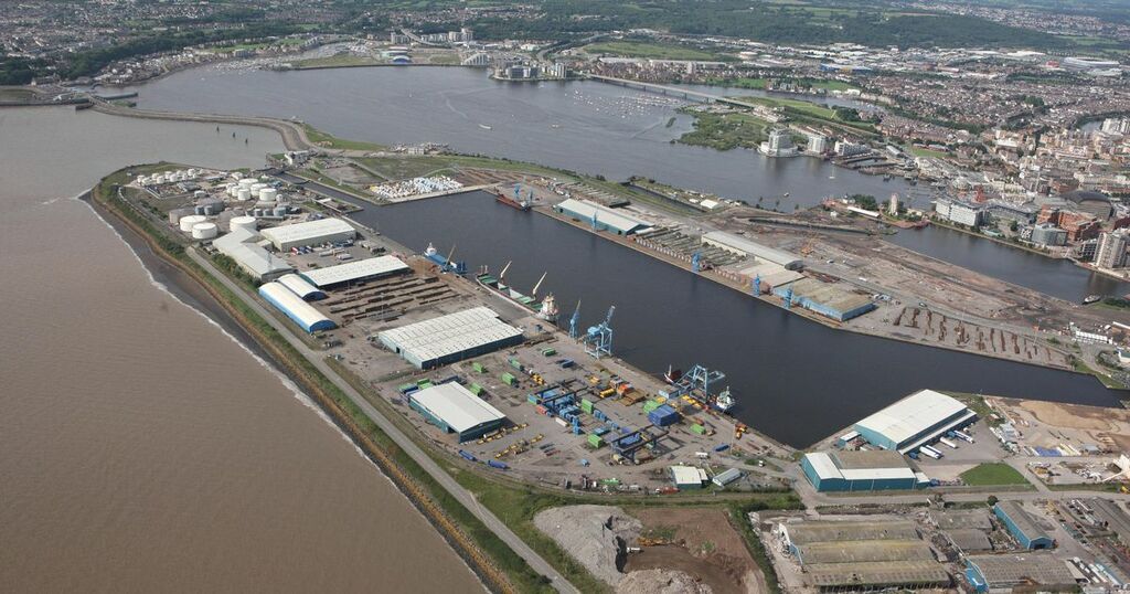 Cardiff Bay chemical leak: Three in hospital as public…