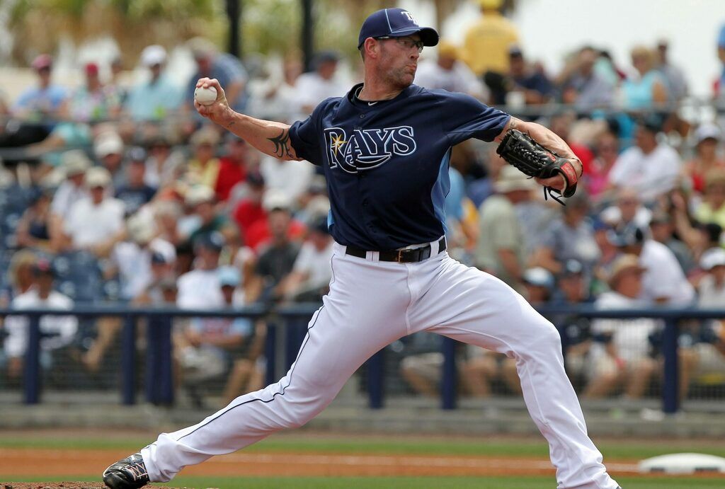 Jacked ex-MLB pitcher Kyle Farnsworth looks…