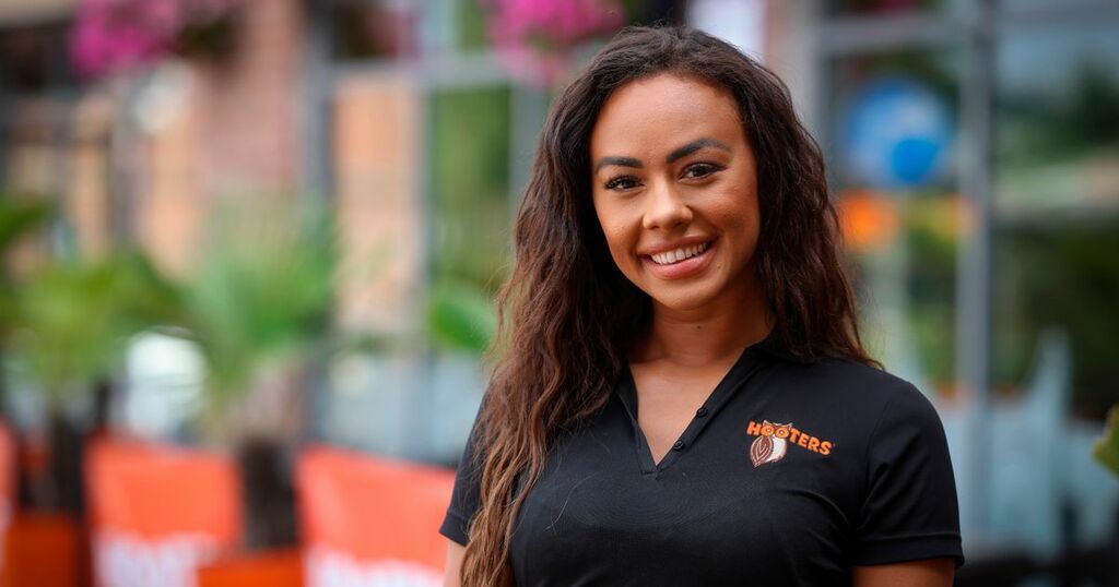 Hooters workers share what it's really like working at…