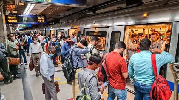 Delhi Metro: Delay on Red Line due to technical snag,…