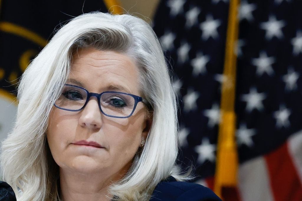 Cheney calls for Trump’s White House Counsel to…
