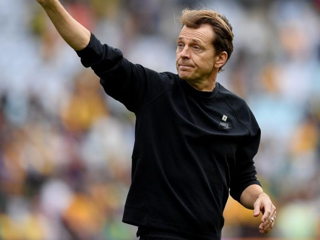 Matildas star Fowler backs embattled coach