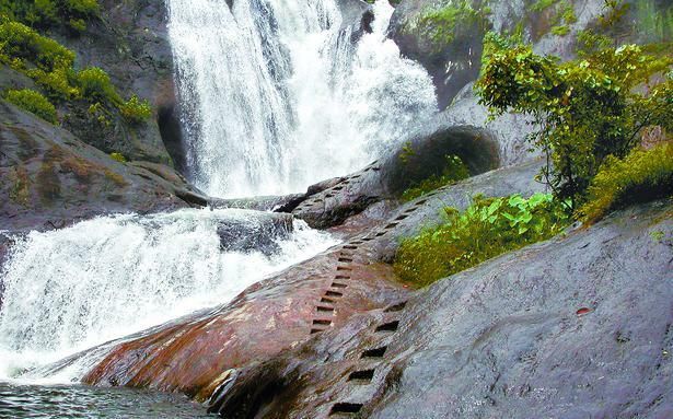 Kumbhavurutty waterfalls in Kollam to welcome visitors…