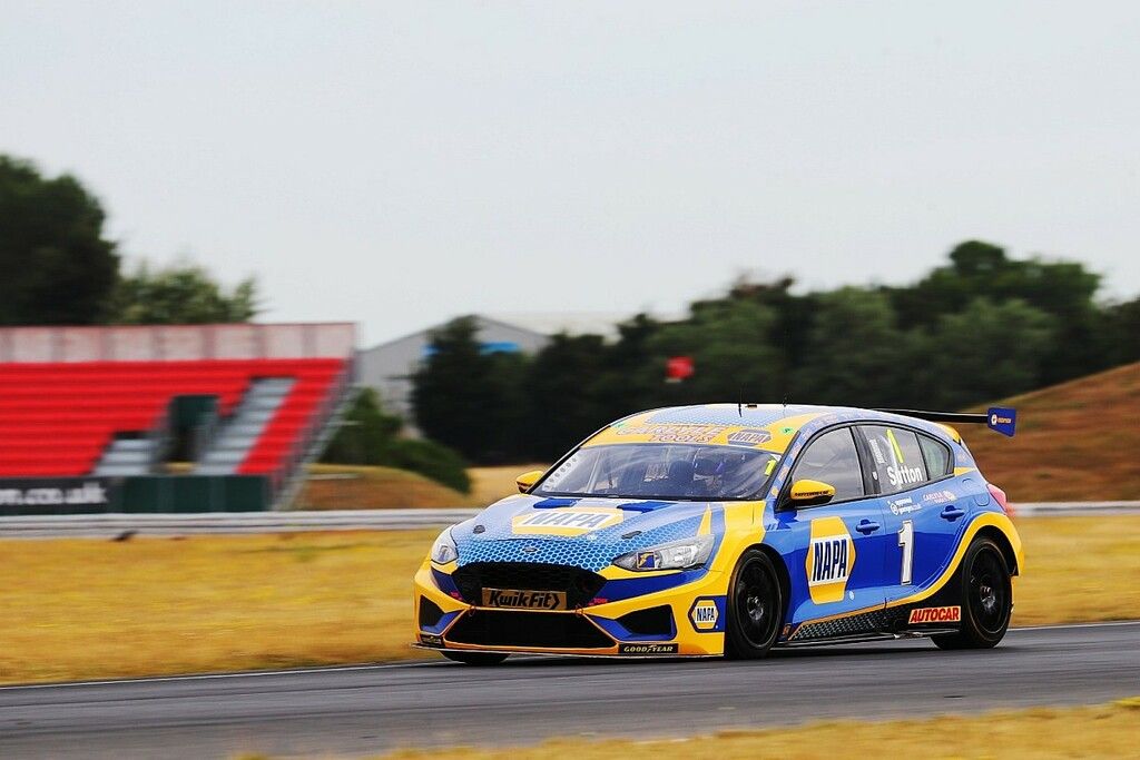 Sutton leads Ford 1-2 at BTCC tyre test as Tandy gets…