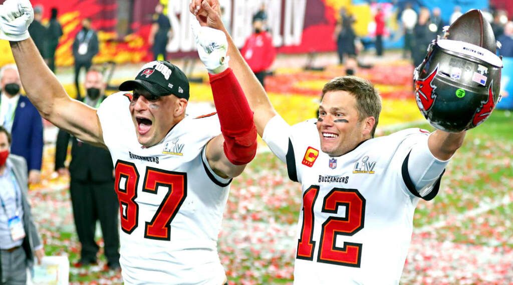 Gronk Joining Tom Brady Movie With Jane Fonda, Lily…