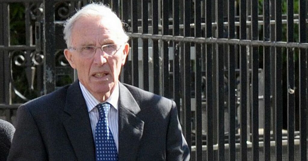 Newton Mearns teacher jailed for sexually abusing…