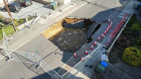 What is a sinkhole and what are the warning signs of…