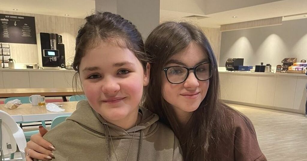 Emmerdale's April Windsor star poses with lookalike…