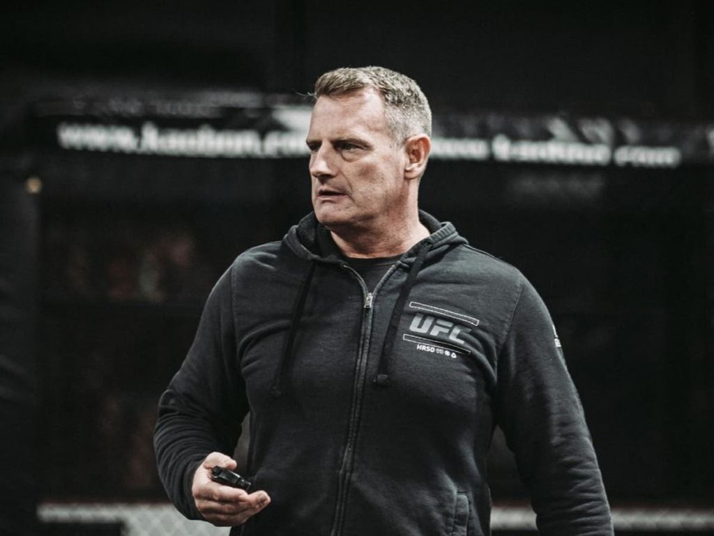 UFC London: Tom Aspinall’s coach Colin Heron breaks…