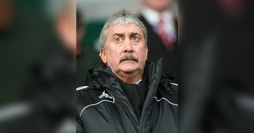 David Moores: Liverpool FC issue tribute as former…