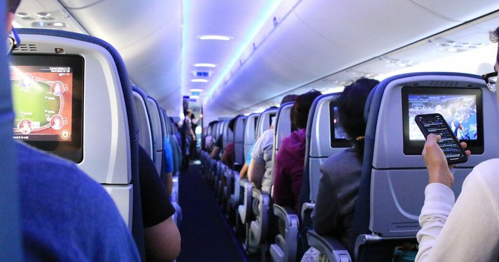Facts Behind Ears popping On A Plane And How To Get facts-behind-ears-popping-on-a-plane-and-how-to-get