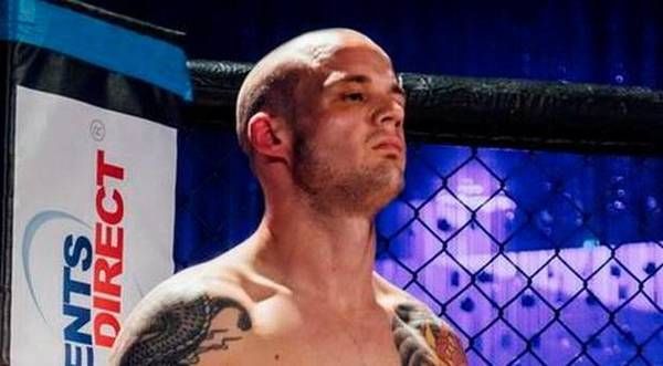 This cage fighter is a former Harry Potter child star,…