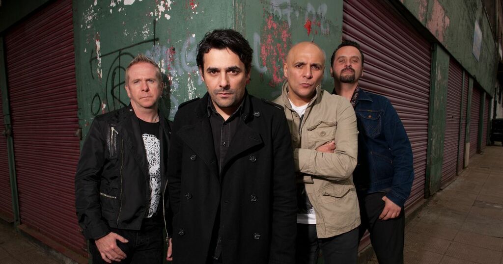 Gun's guitarist Giuliano Gizzi 'snogged Pamela…