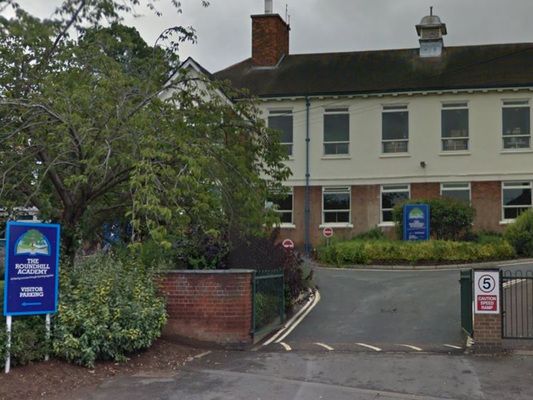 Trainee teacher dies after suffering heart attack in…