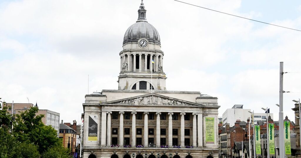 Tragic final moments of David Longdon, the frontman of…