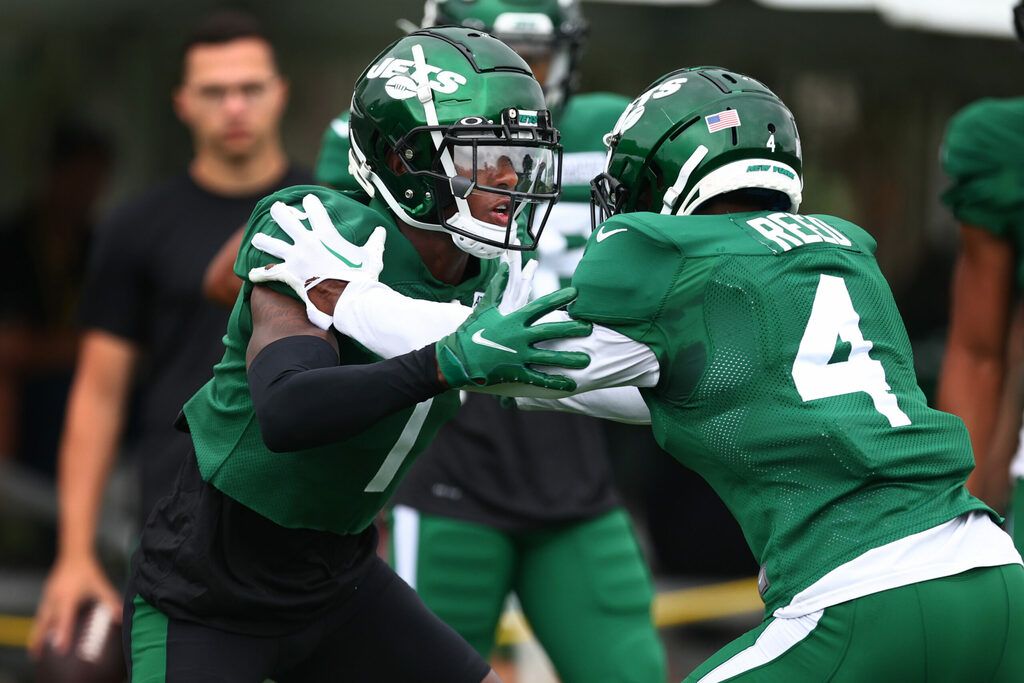 Jets unveil first unofficial depth chart