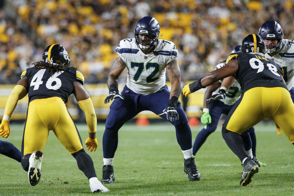 Seahawks RT Abe Lucas absolutely dominated in his…