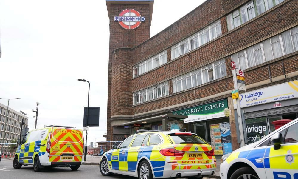 Woman killed in London after Range Rover crashes and…