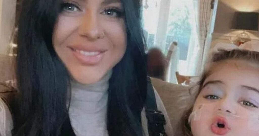 Mum's heartbreaking moment she sang to her…